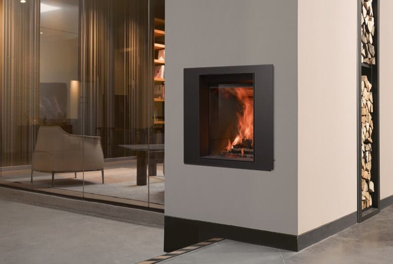 Cheminée design STUV 22 – Flamkö Brest revendeur Stûv